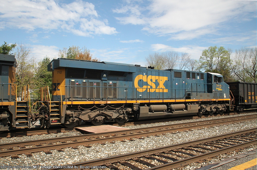 CSX 712 on E788